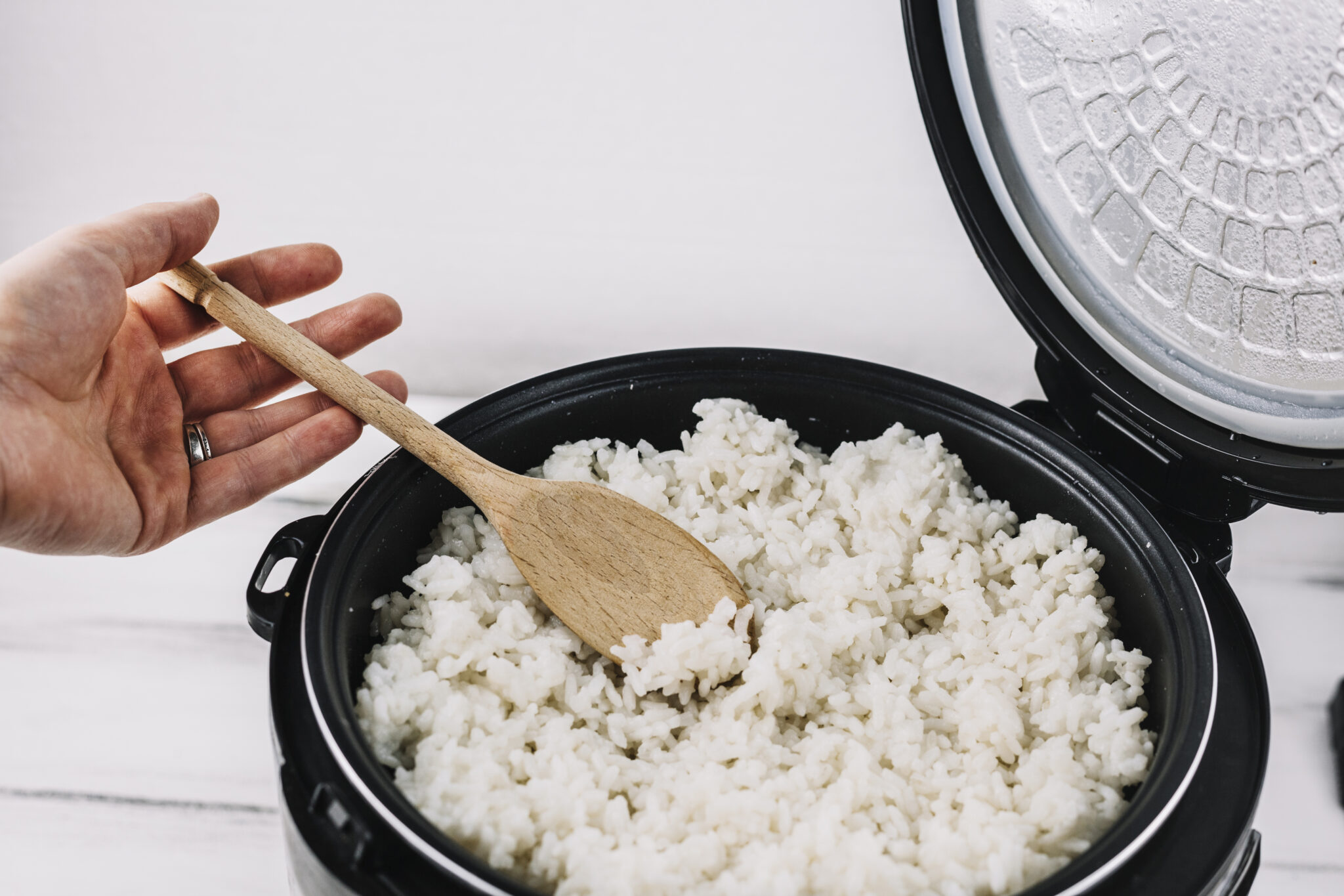 Need to Know About Ponni Rice: Health Benefits, Uses, and More